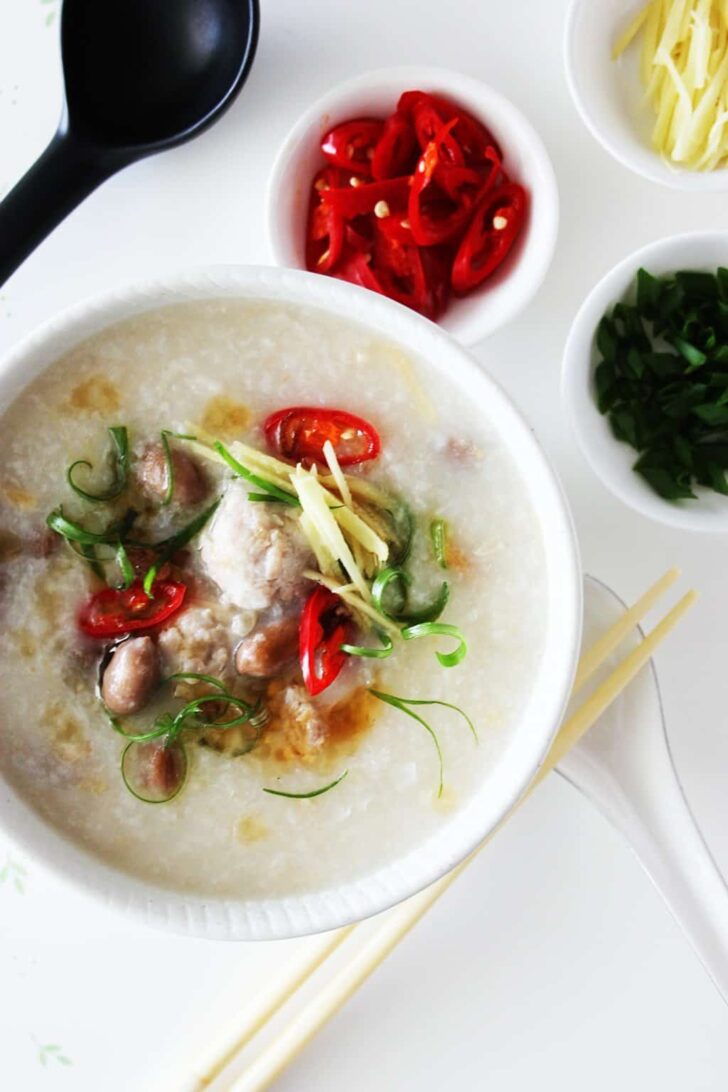 Pork Congee with Braised Peanuts & Dried Scallops | Foodelicacy