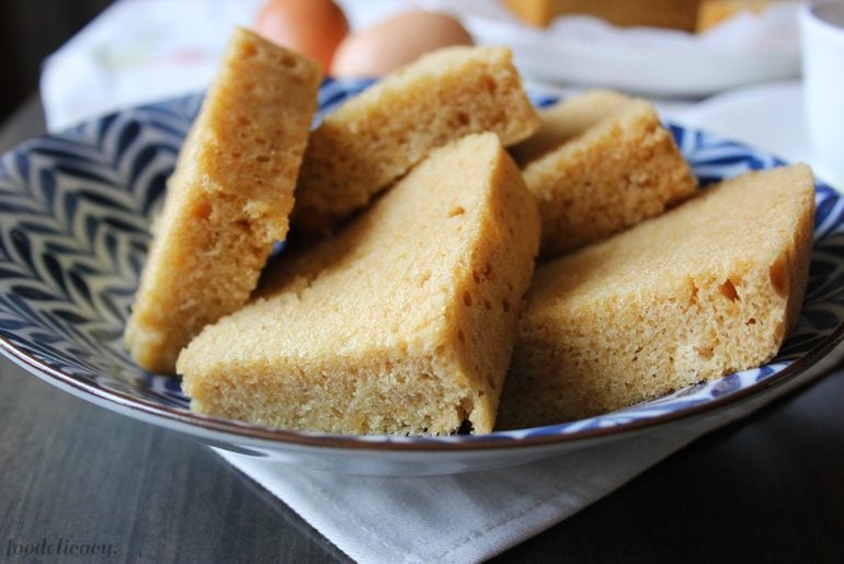 Chinese Steamed Sponge Cake (Ma Lai Gao - 馬拉糕) - Quick Method | Foodelicacy