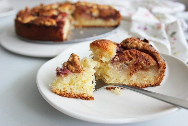 Sweet Buttery Nectarine Torte Topped with Walnuts | Foodelicacy