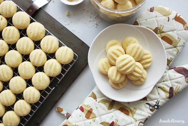 Sugee Cookies - Makes Melt-in-Your-Mouth Magic! | Foodelicacy