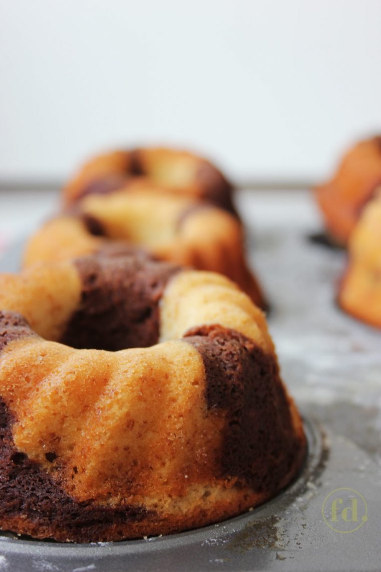 Marble Mini Bundt Cakes | Foodelicacy