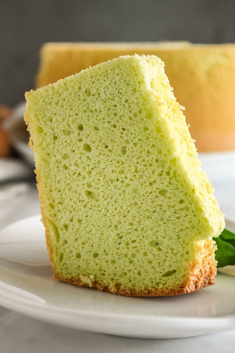 No Fail Pandan Chiffon Cake: Step-by-Step Guide {with VIDEO}