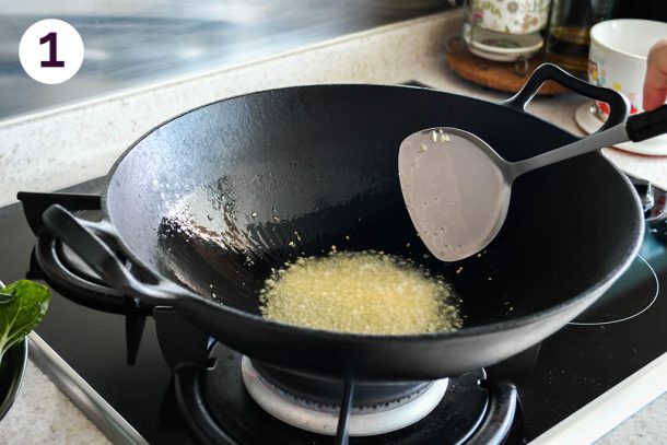 Easy Chinese Stir-fried Nai Bai with Garlic | Foodelicacy