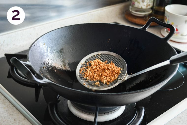 Easy Chinese Stir-fried Nai Bai with Garlic | Foodelicacy