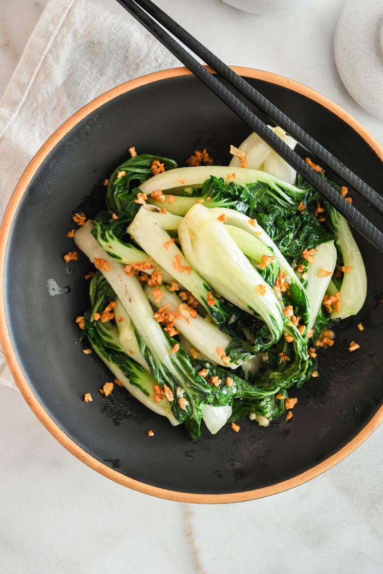 Easy Chinese Stir-fried Nai Bai with Garlic | Foodelicacy