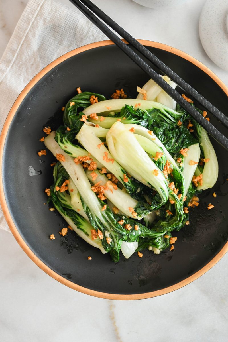 Easy Chinese Stir-fried Nai Bai with Garlic | Foodelicacy