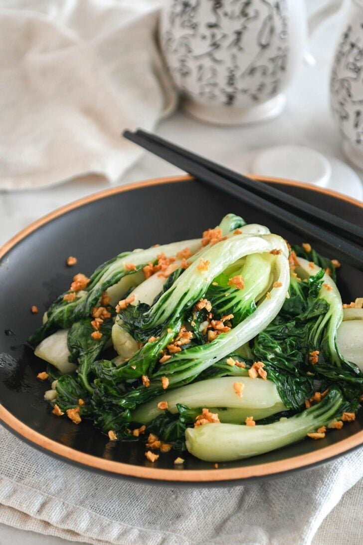 Easy Chinese Stir-fried Nai Bai with Garlic | Foodelicacy