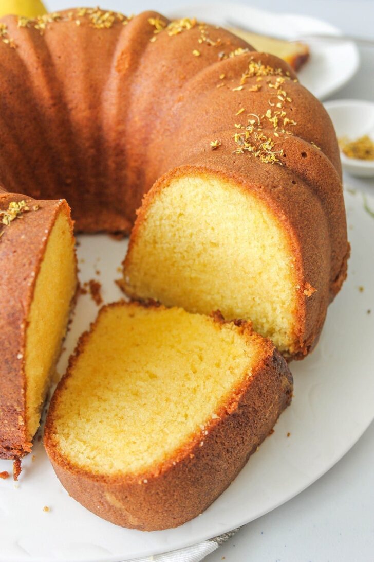 Famous Lemon Cake | Foodelicacy