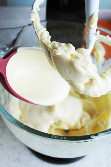 Very Rich Butter Cake {with Video} | Foodelicacy