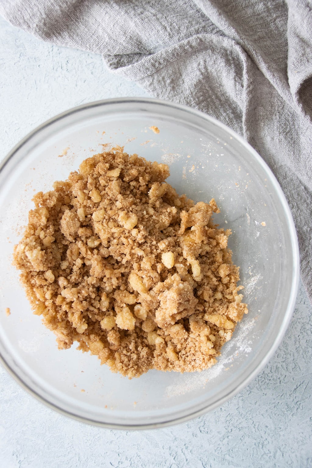 Blueberry Crumble Cake with Lemon Glaze | Foodelicacy