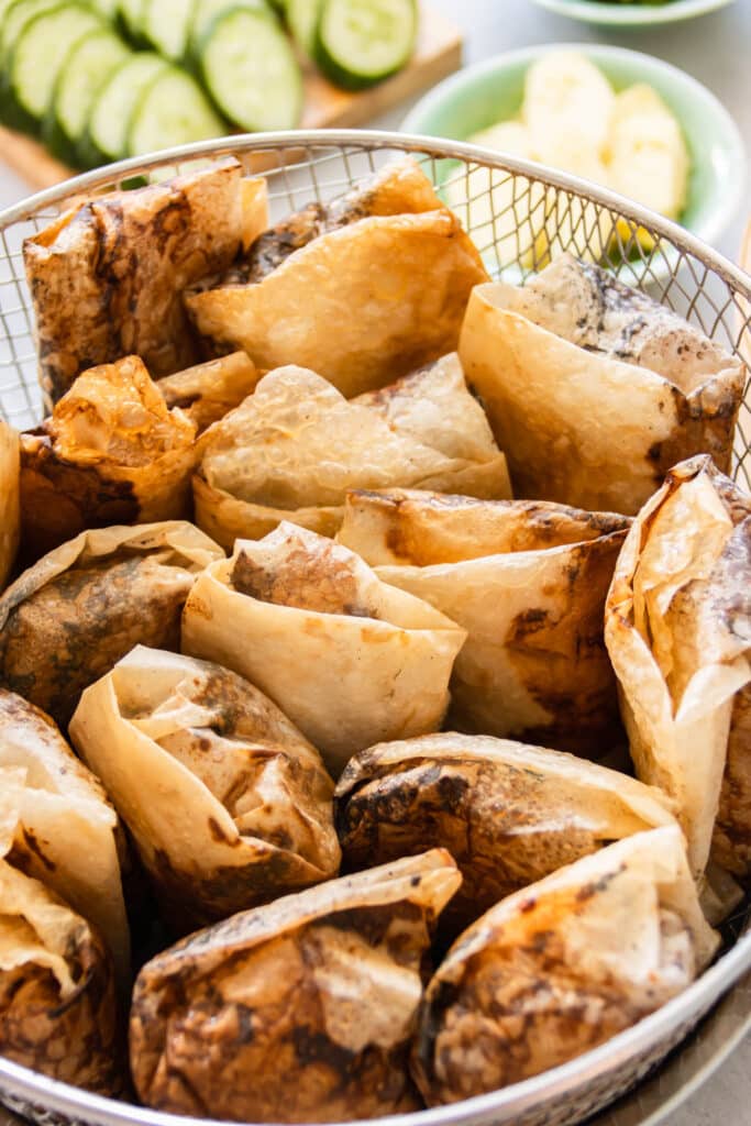 Chinese Paper-wrapped Chicken | Foodelicacy