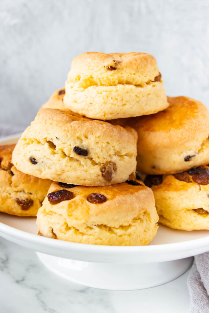 The Best Scones {Buttery, Flaky and Crumbly} | Foodelicacy