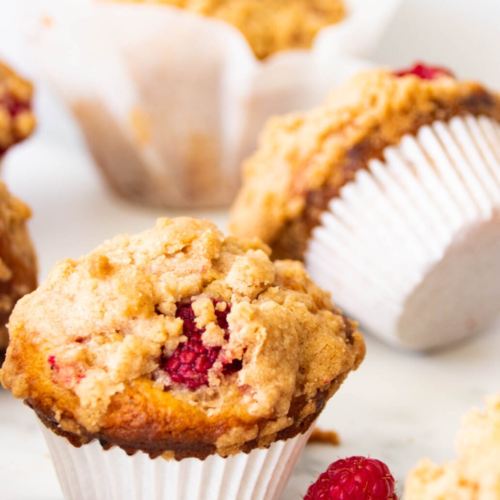 The Best Raspberry Crumble Muffins | Foodelicacy