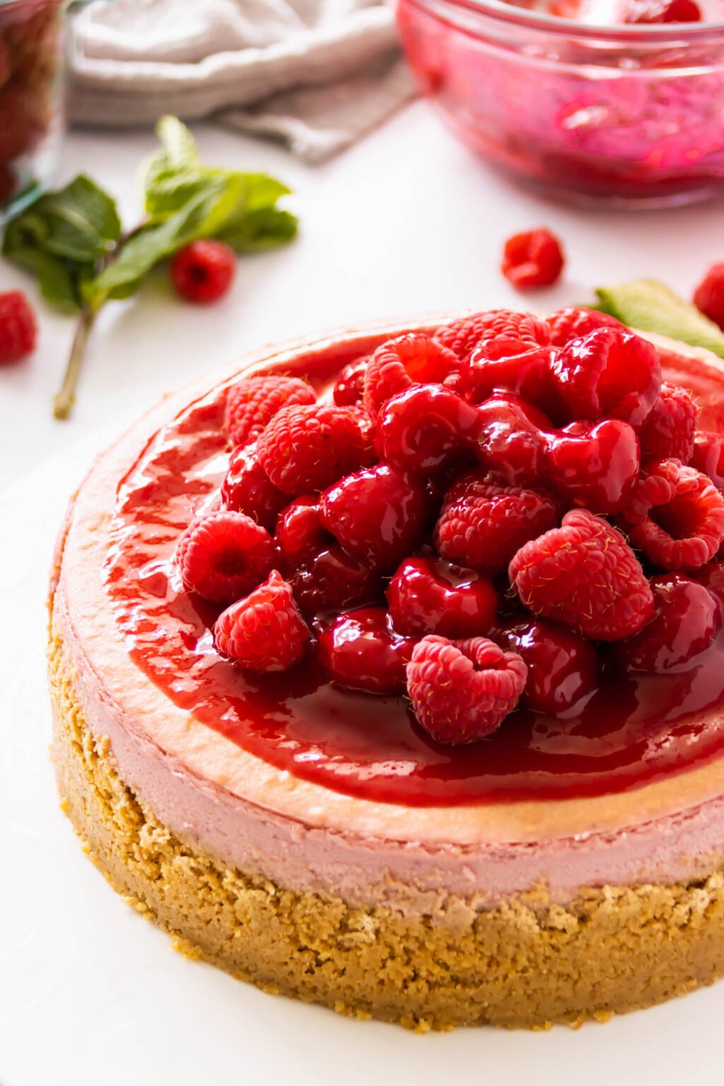 The Best Raspberry Cheesecake | Foodelicacy
