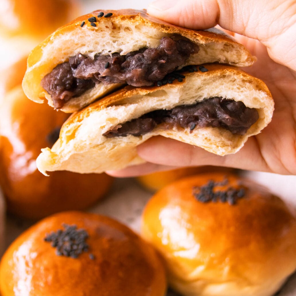 Anpan (あんパン) Japanese Red Bean Buns | Foodelicacy