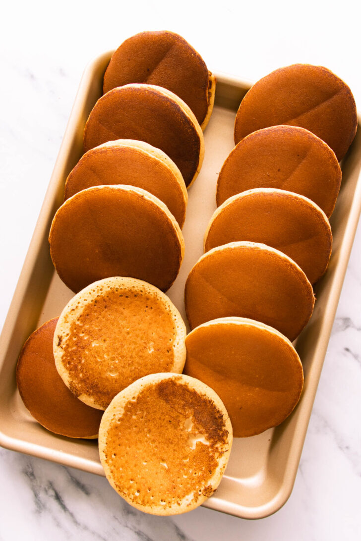 Dorayaki (どらやき) Japanese Red Bean Pancakes | Foodelicacy