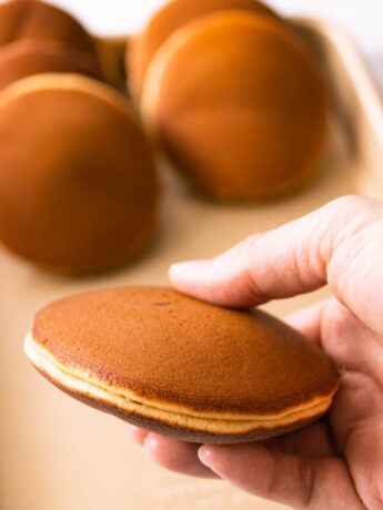 Dorayaki (どらやき) Japanese Red Bean Pancakes | Foodelicacy