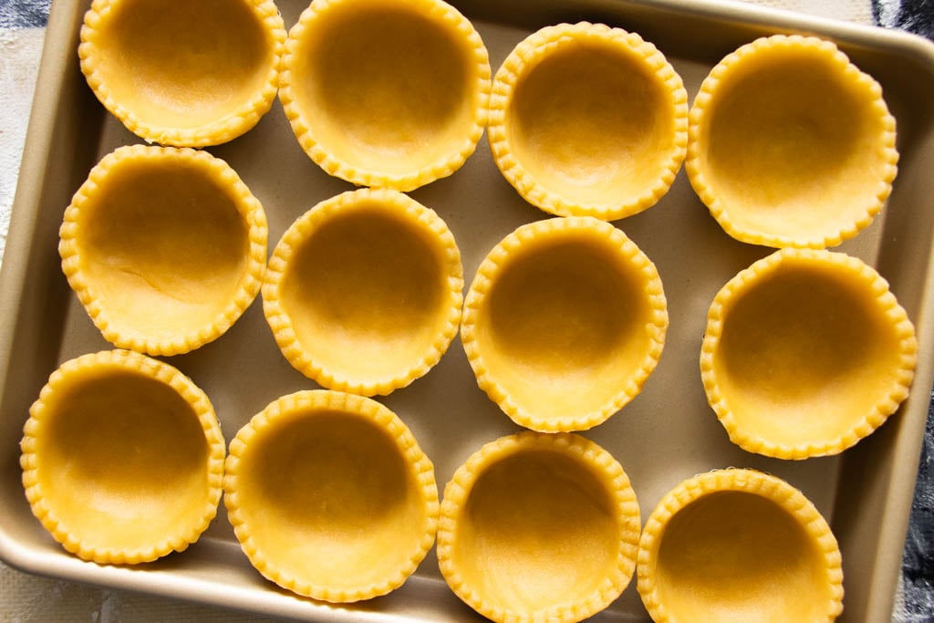 Hong Kong Egg Tarts {A Complete Guide} | Foodelicacy